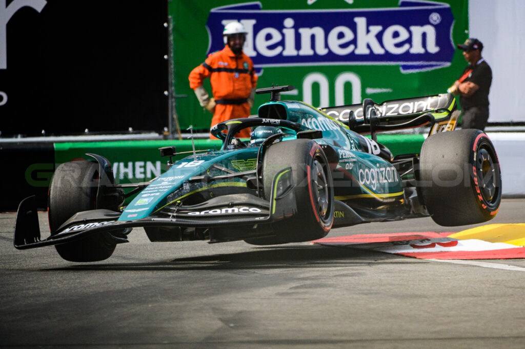 Lance - chicane swimming pool